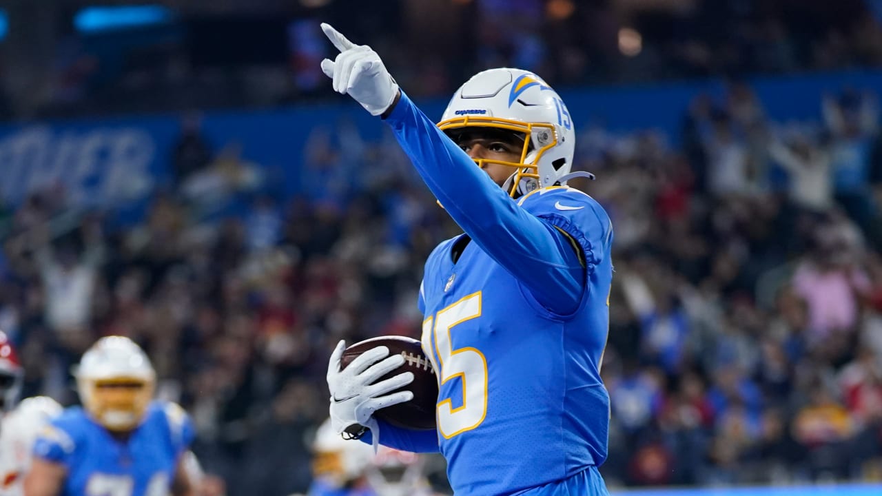 Los Angeles Chargers quarterback Justin Herbert buys time to deliver ...