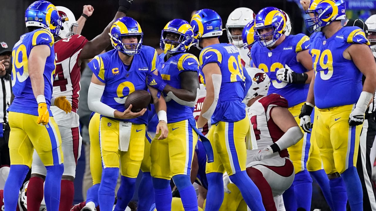 Los Angeles Rams quarterback Matthew Stafford sneaks in TD for QB's ...