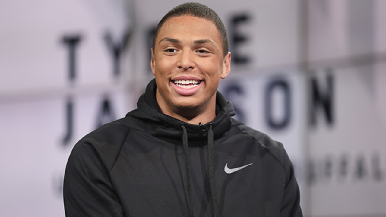 Buffalo quarterback Tyree Jackson explains how Hall of Fame QB Brett ...