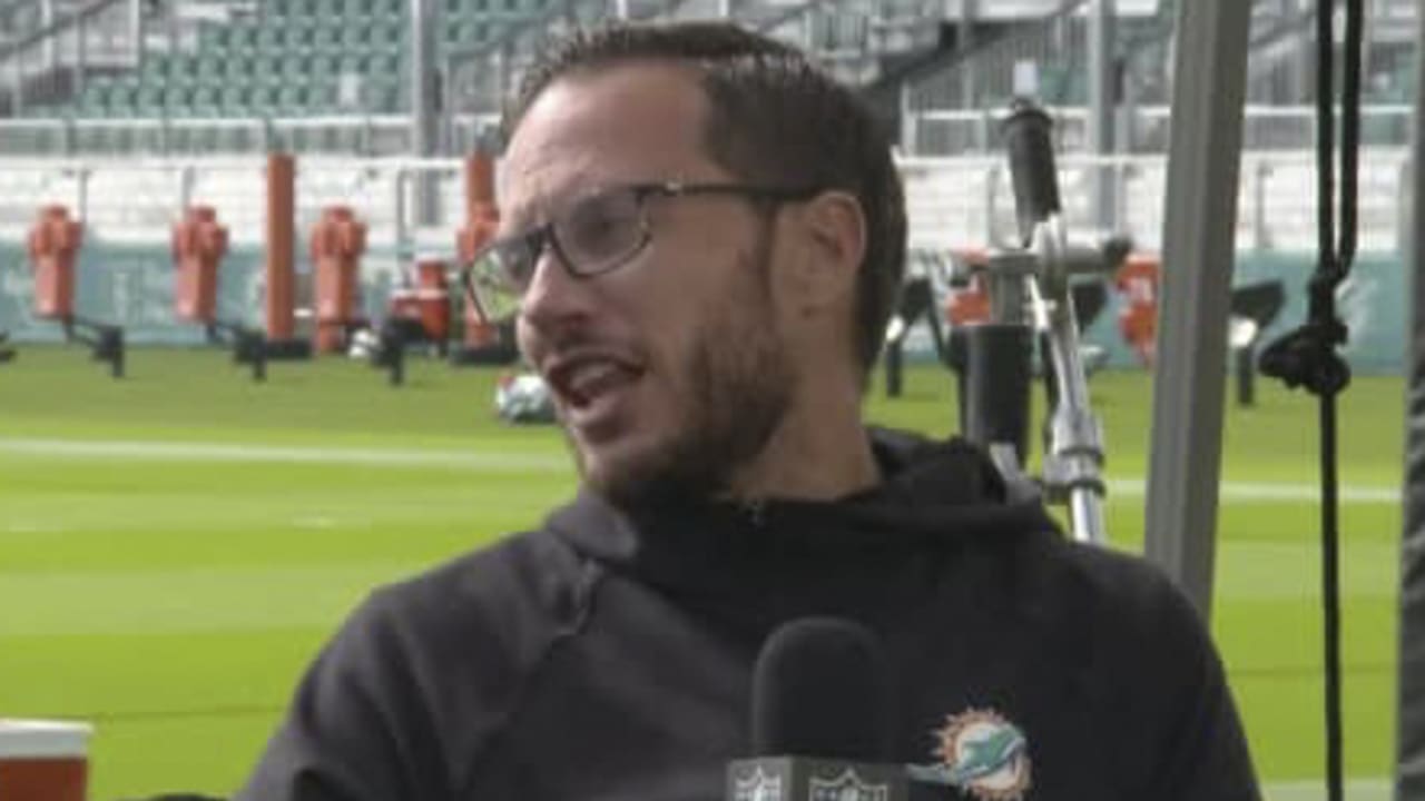 Miami Dolphins head coach Mike McDaniel discusses first training camp ...