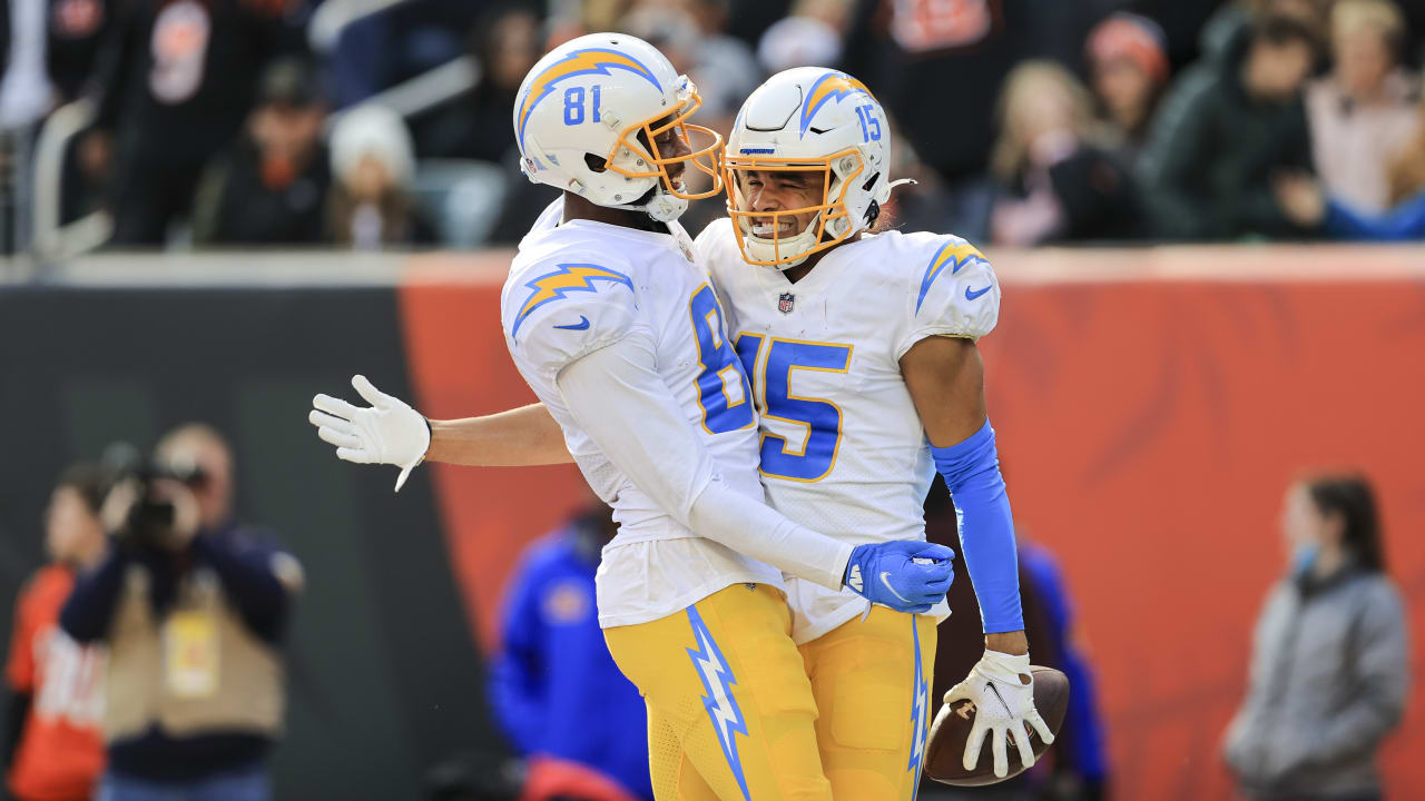 Los Angeles Chargers quarterback Justin Herbert's 33-yard laser to wide ...