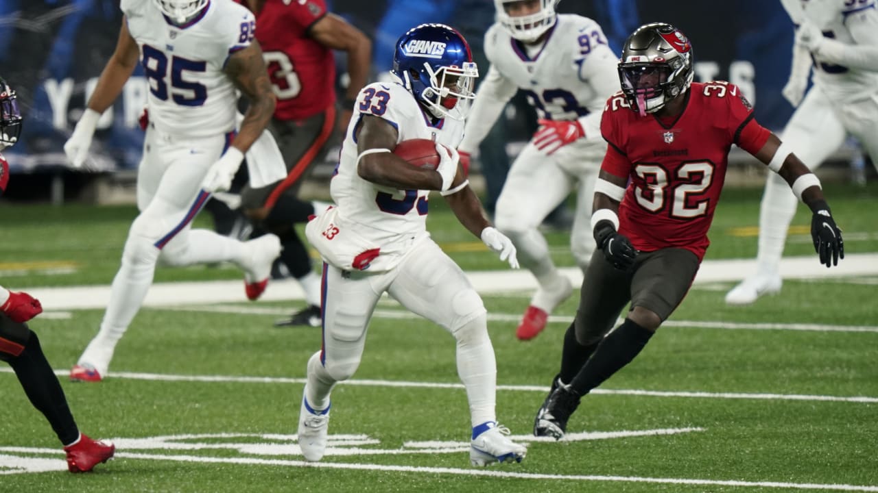 New York Giants running back Dion Lewis opens second half with shifty ...