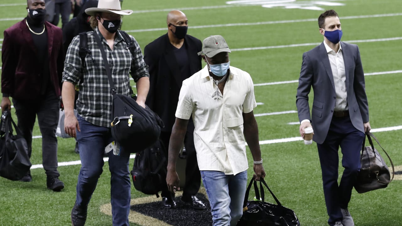 Mike Garafolo: NFL to 'beef up' COVID-19 protocols on sidelines for players