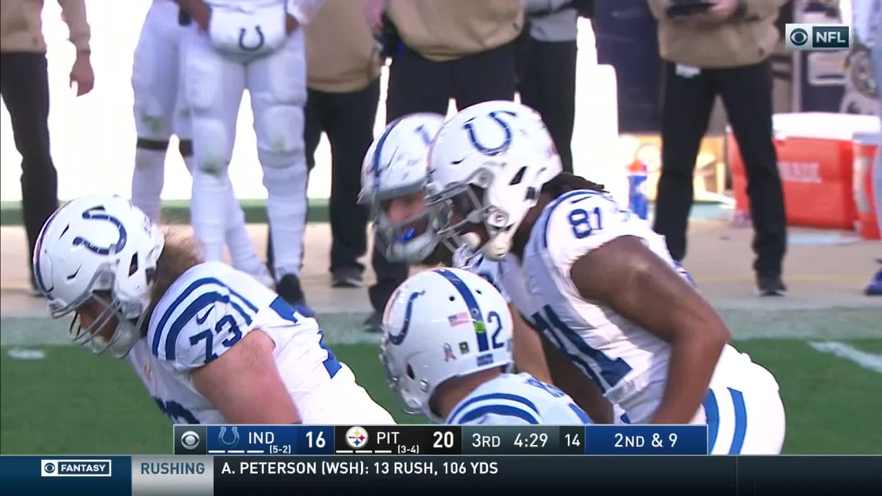 Quenton Nelson's block helps spring Marlon Mack's 24-yard run