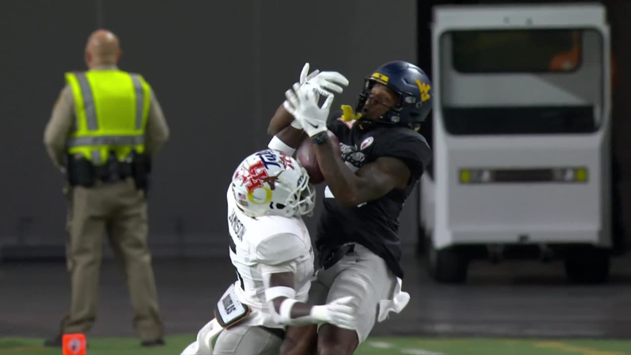 Texas Longhorns cornerback D'Shawn Jamison's sideline pass break-up ...