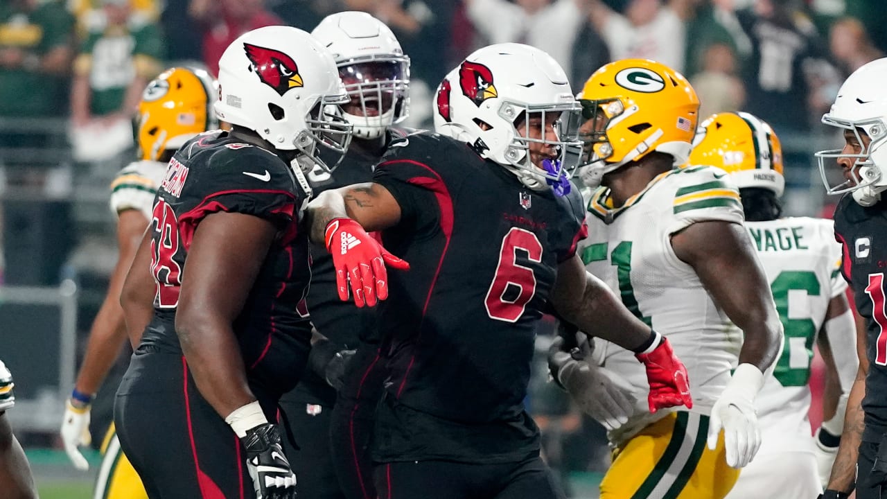Arizona Cardinals running back James Conner keeps legs churning for 2 ...