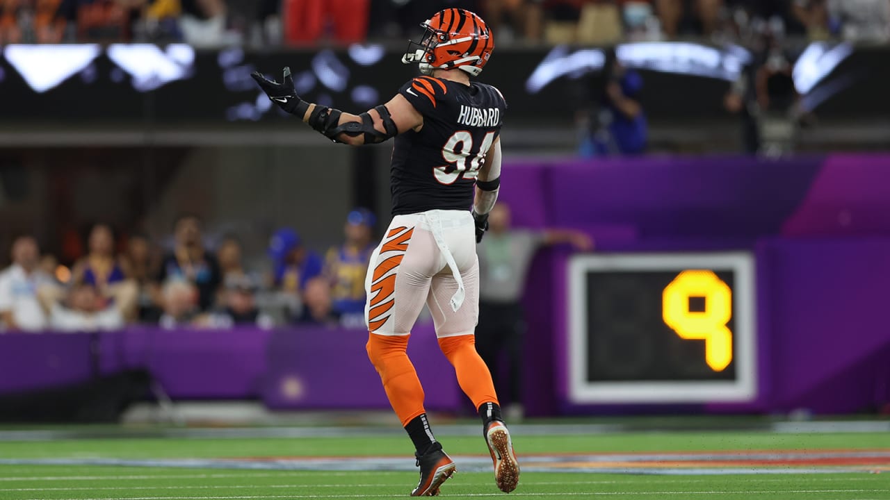 Cincinnati Bengals defensive end Sam Hubbard bursts through the line ...