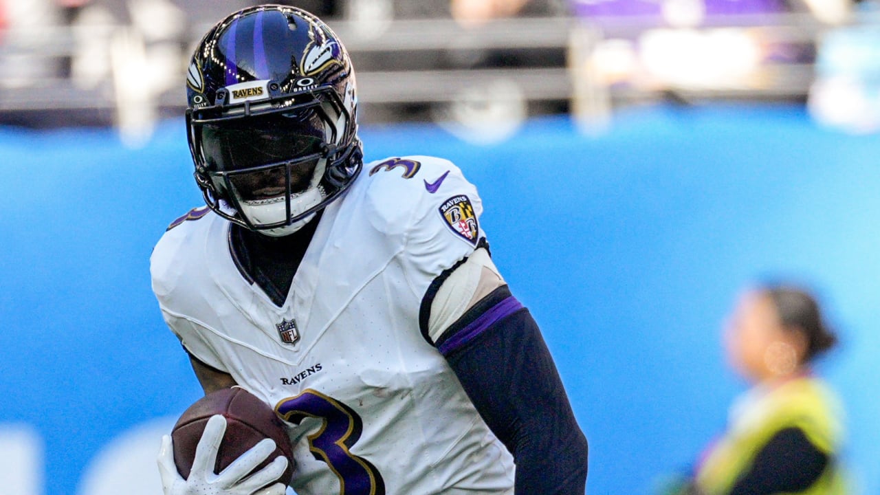 Baltimore Ravens wide receiver Odell Beckham Jr. turns on the jets on ...