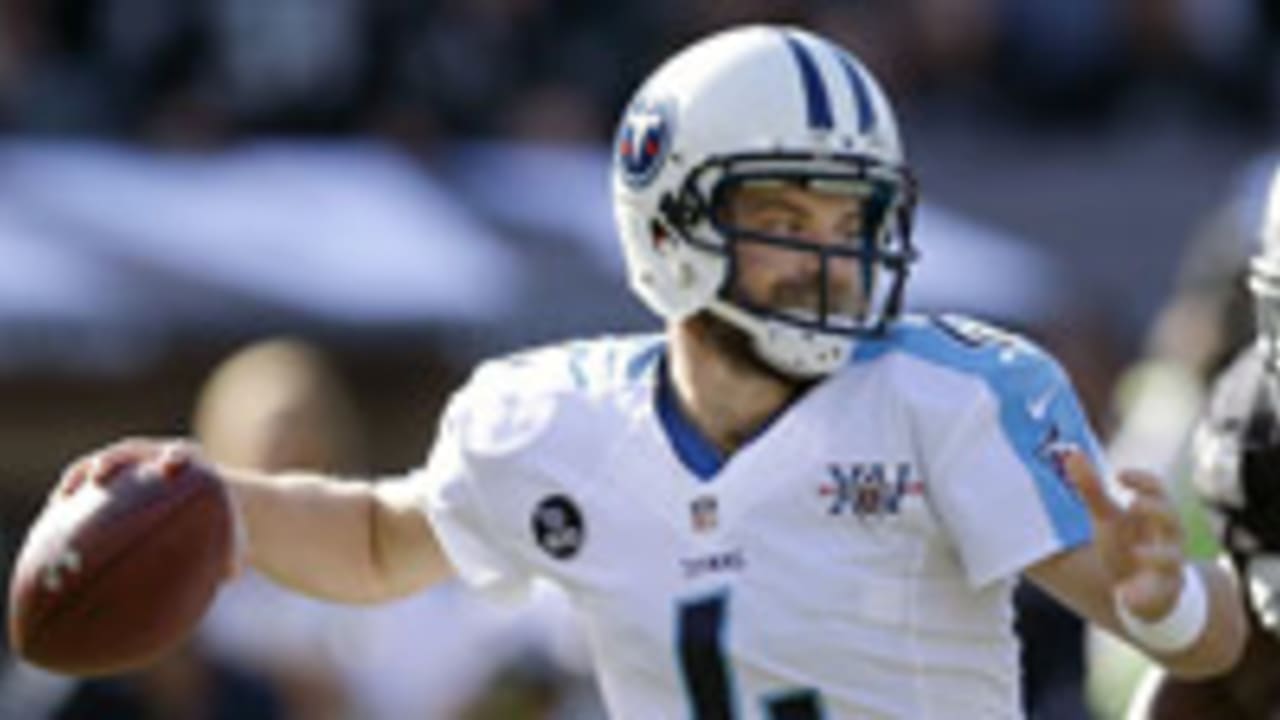 Ryan Fitzpatrick's late TD pass lifts Titans over Raiders