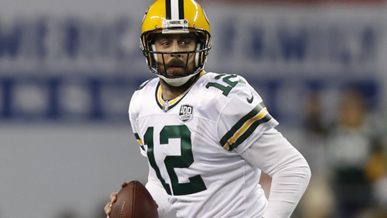 Rodgers drops pass in bucket to Davante for 41 yards