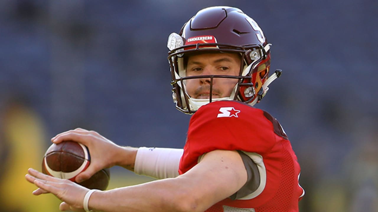 San Antonio Commanders quarterback Logan Woodside slings a perfect pass ...