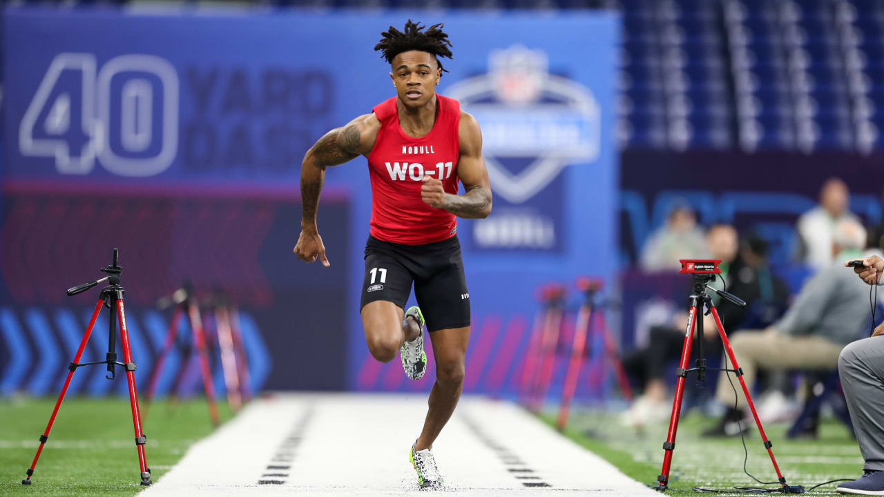 Wide receiver Tank Dell runs official 4.49-second 40-yard dash at 2023 ...