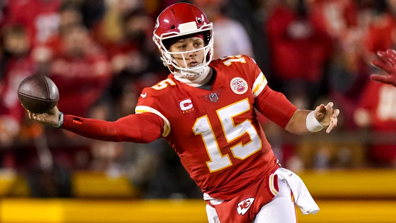 Watch PFF preview player matchups to watch in AFC and NFC Championship ...