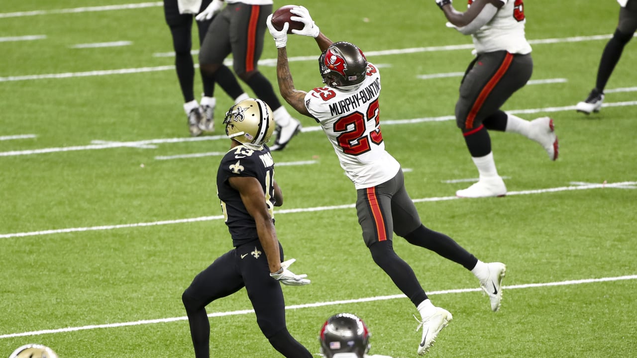 Tampa Bay Buccaneers cornerback Sean Murphy-Bunting undercuts Saints WR ...