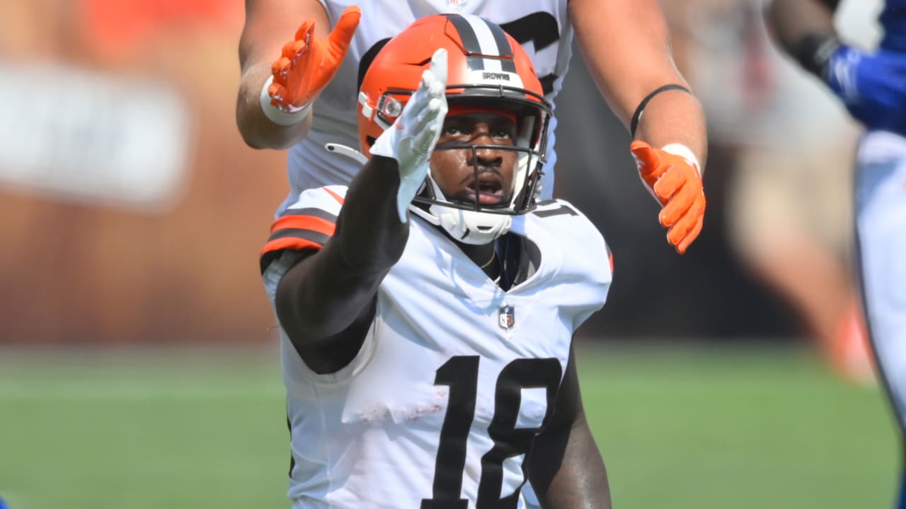 Cleveland Browns wide receiver Davion Davis outmaneuvers CB for ...