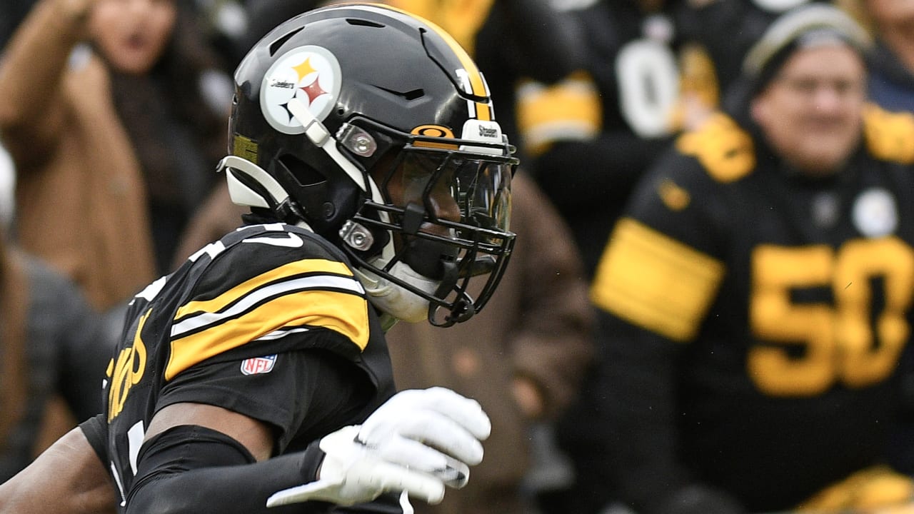 Pittsburgh Steelers wide receiver George Pickens looks like Randy Moss ...