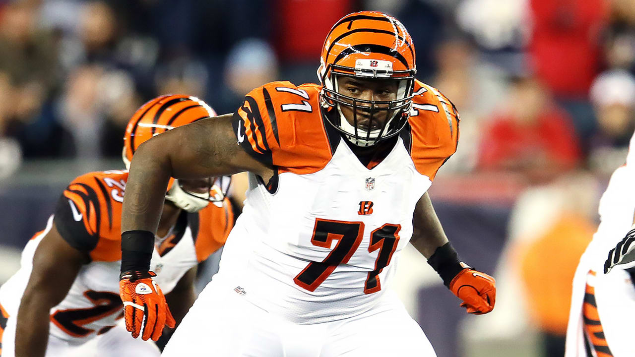 Roundup: Vikings, OT Andre Smith strike one-year deal