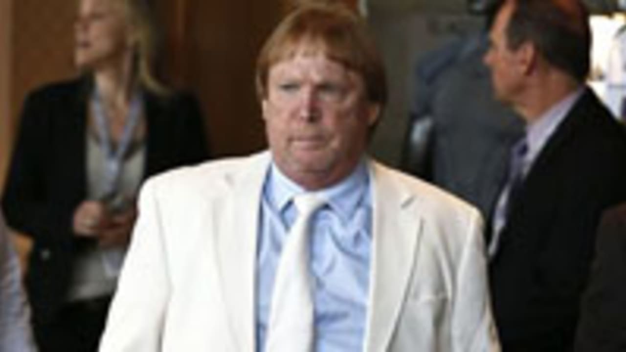 Oakland Raiders fire public relations director Zak Gilbert