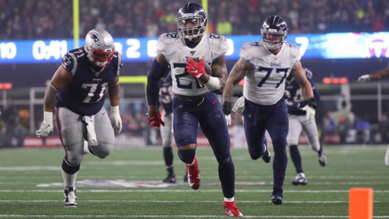 Derrick Henry's quick burst on screen pass sets Titans up on 1-yard line