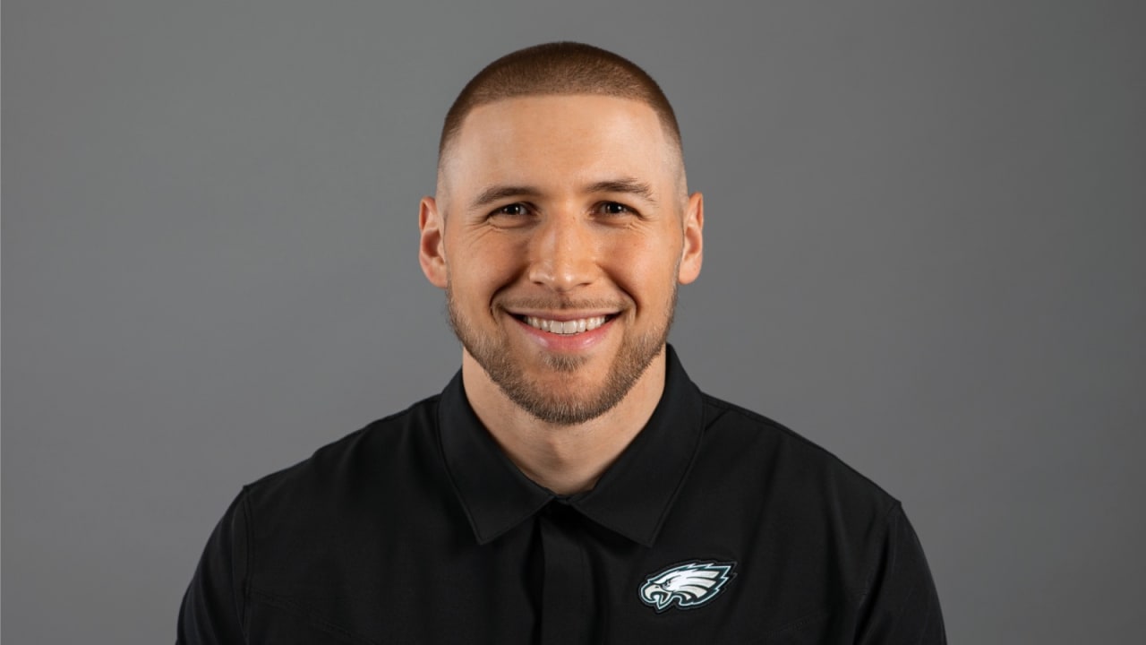 Cardinals hiring Eagles LB coach Nick Rallis as defensive coordinator