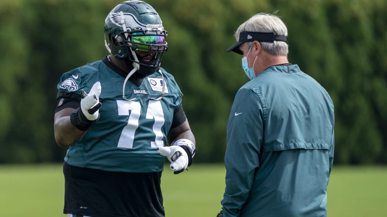 Jason Peters sliding to left tackle for Eagles to start 2020 season