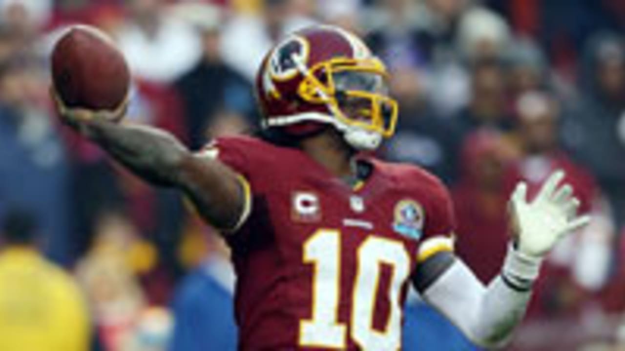 RG3 takes part in Washington Redskins practice drills