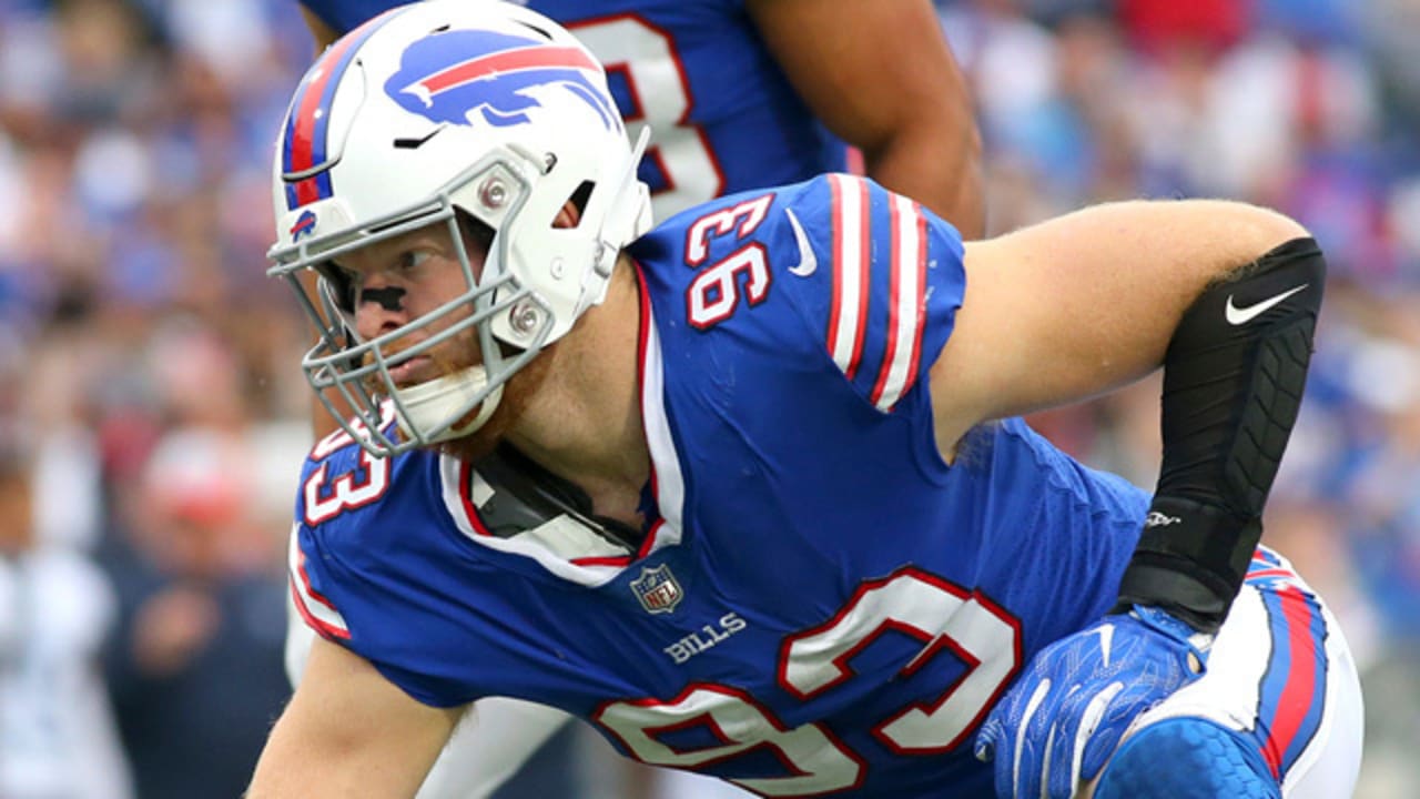 Trent Murphy brings down Mariota on third-down sack