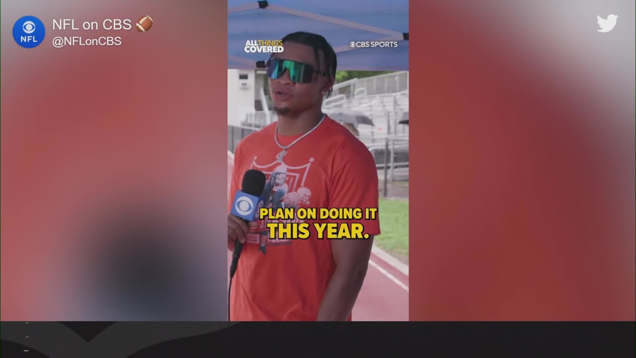 Chicago Bears quarterback Justin Fields shares plans to become first Bears QB to throw for 4,000 ...