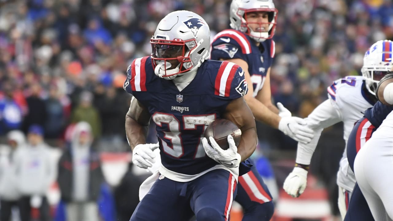 New England Patriots running back Damien Harris refuses to be stopped ...