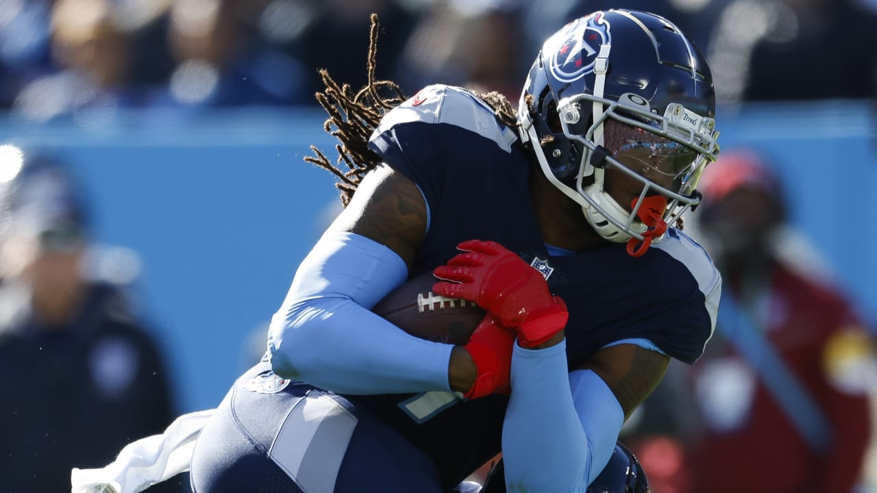 Tennessee Titans running back D'Onta Foreman plows his way to pay dirt ...