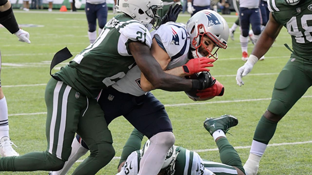 Edelman splits Jets defenders on catch-and-run TD