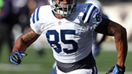 Weslye Saunders Colts