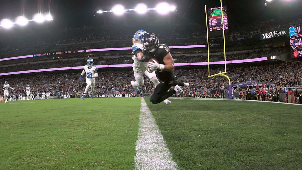 Baltimore Ravens quarterback Lamar Jackson's accuracy is 100 as he dots ...