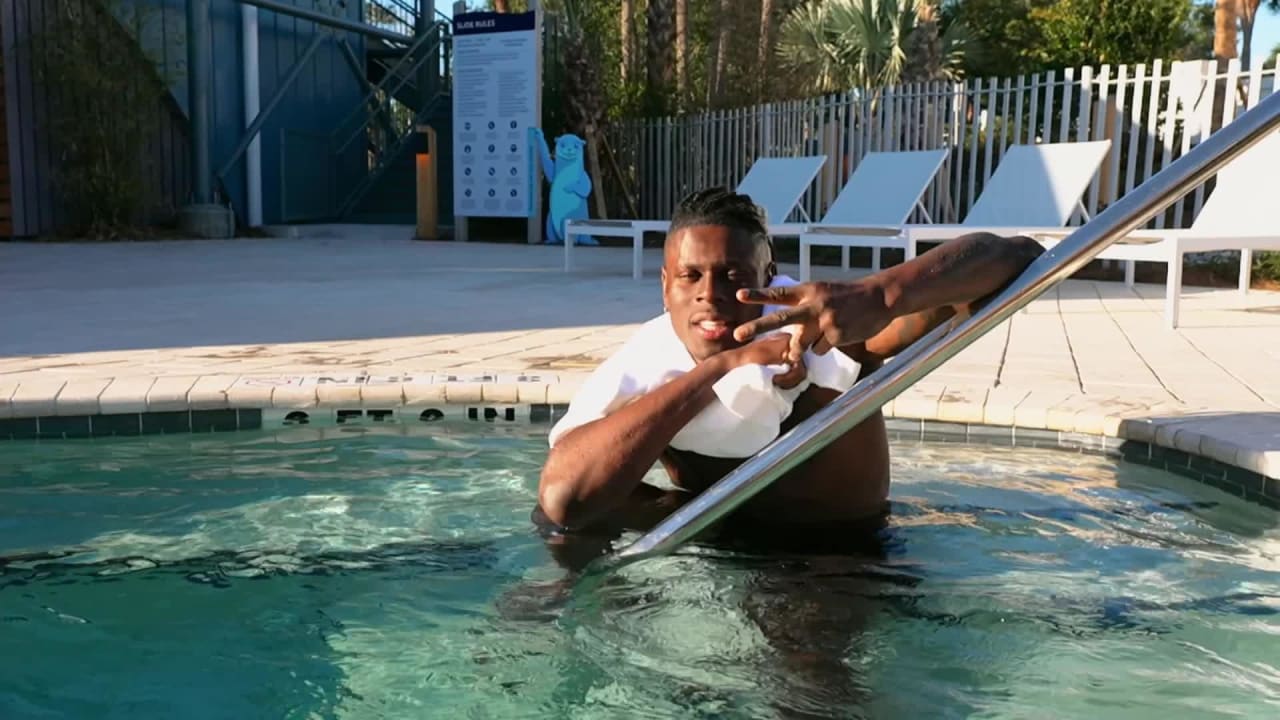 Cleveland Browns tight end David Njoku competes for Best Catch at Pro ...