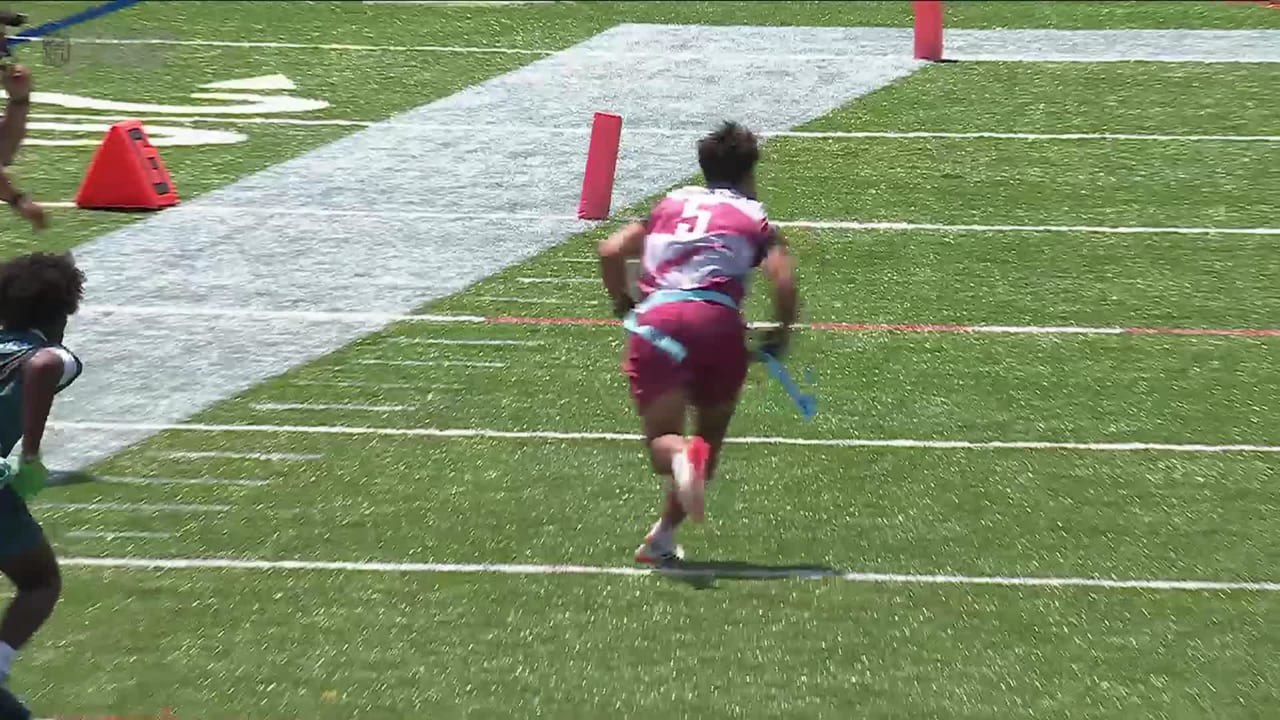 Tucson Turf defensive back Gabriel Diaz grabs INT off deflection to ...