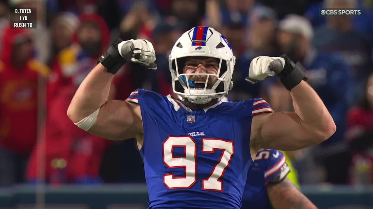 Buffalo Bills being fourth quarter with sack vs. Kansas City Chiefs ...