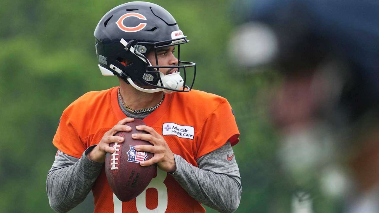 Bears QB Caleb Williams sets goals for 2025: 4,000 yards, 70 percent ...