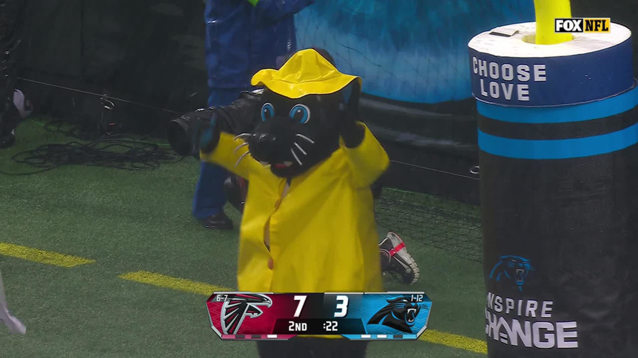 Carolina Panthers Eddy Pineiro gets Panthers on the board with 34-yard FG