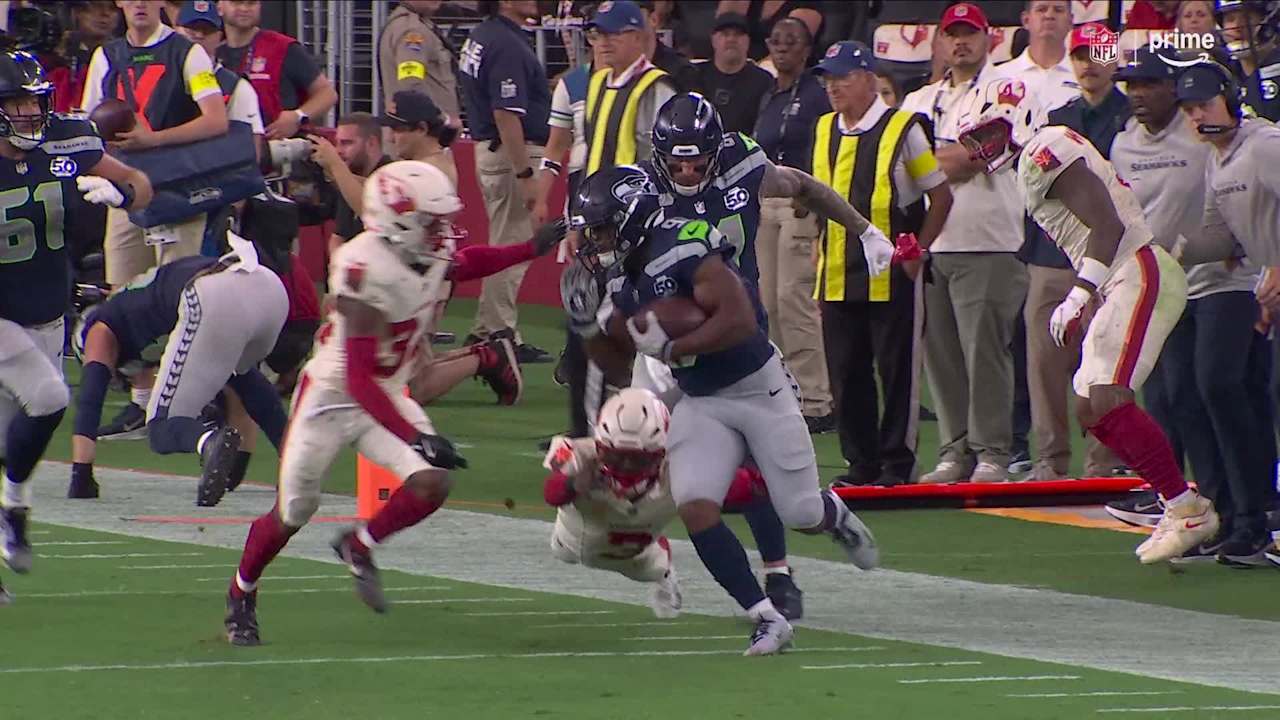 Seattle Seahawks quarterback Sam Darnold's 29-yard completion to ...