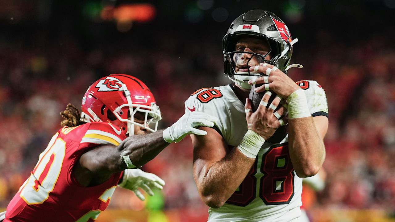 Tight end Cade Otton flourishing as Buccaneers' No. 1 target with Mike ...