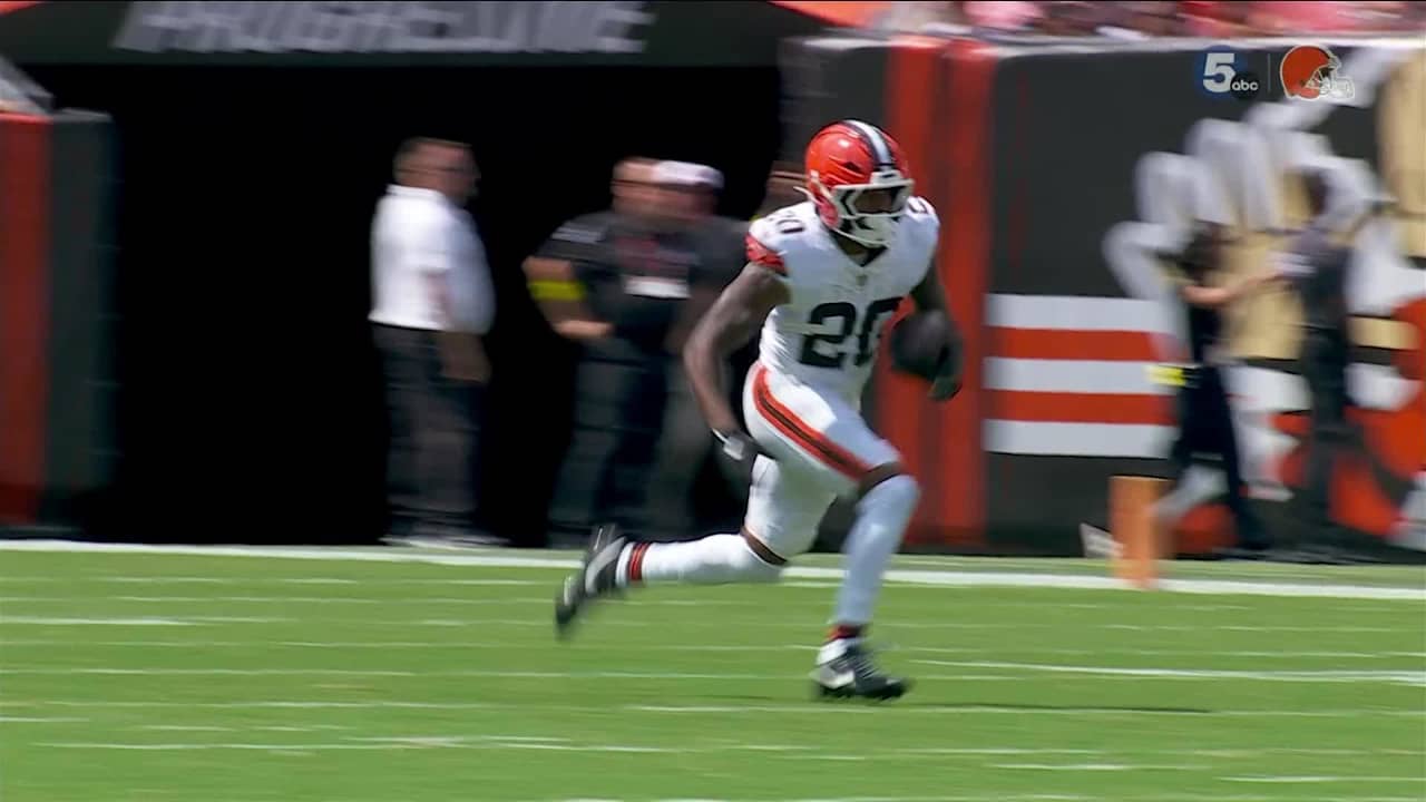 Cleveland Browns running back Pierre Strong finds opening for 18 yards ...