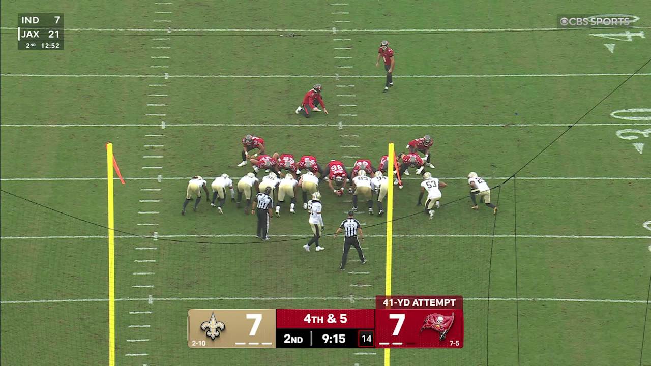 Tampa Bay Buccaneers kicker Chase McLaughlin makes it 10-7 Buccaneers