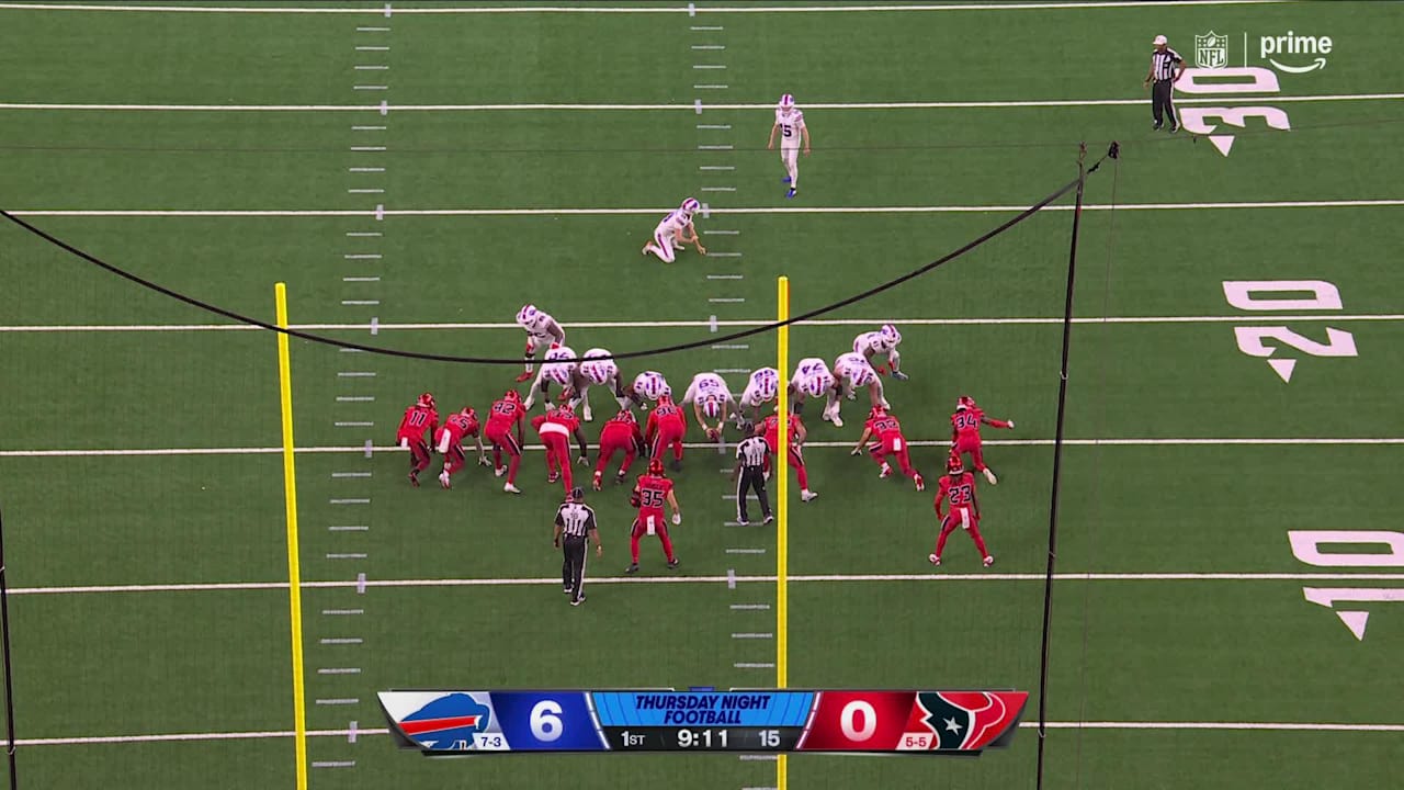 Buffalo Bills kicker Matt Prater's point-after-touchdown attempt goes wide for a miss