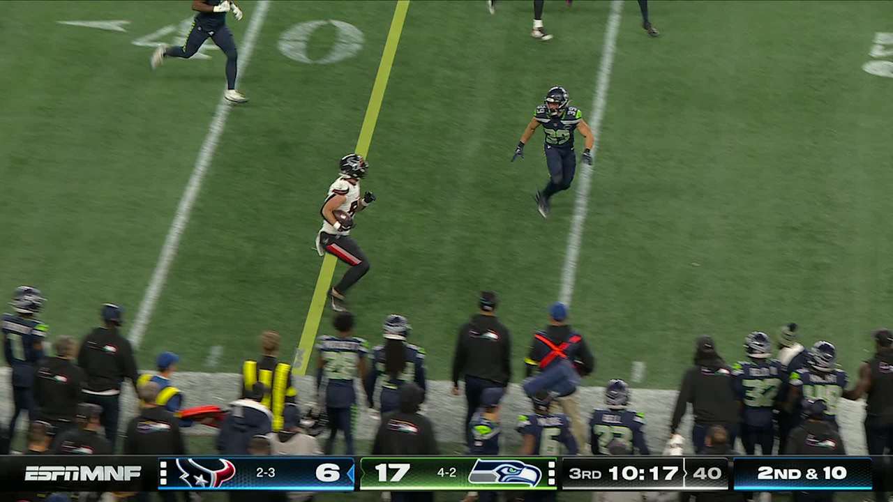 Houston Texans tight end Dalton Schultz hits a stutter step following ...