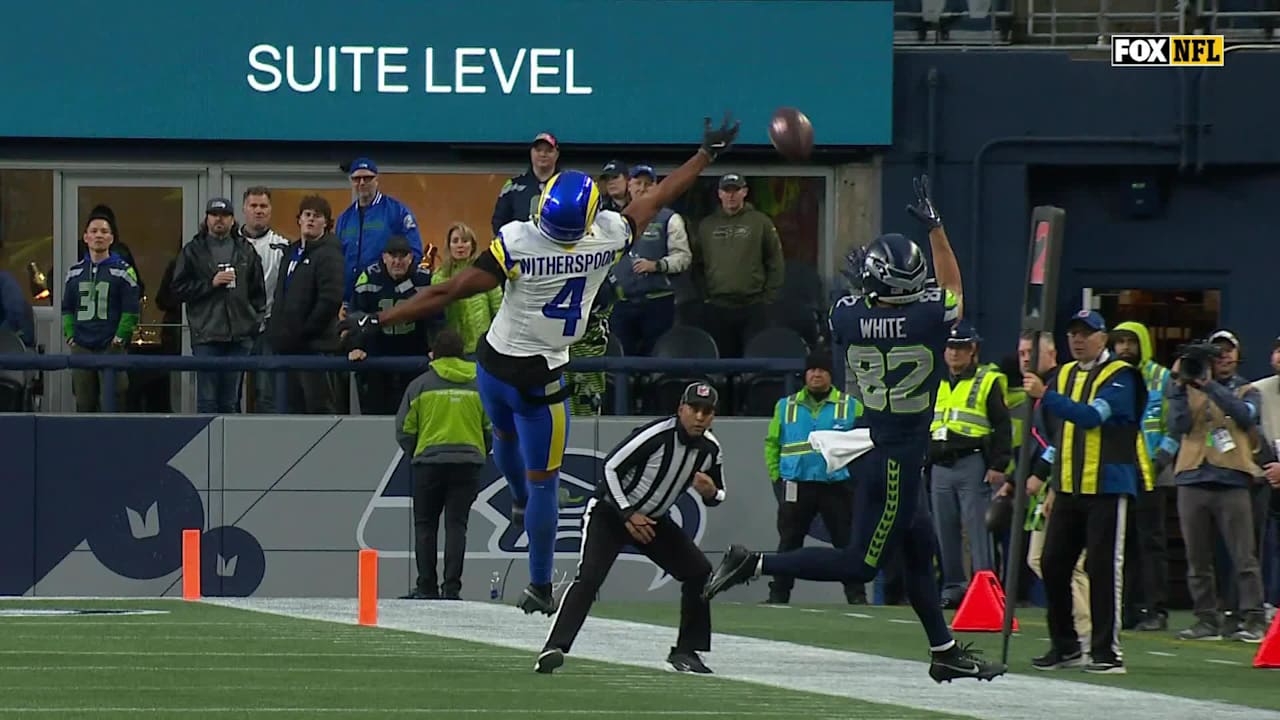 Seattle Seahawks quarterback Geno Smith's 28-yard launch to Seahawks ...