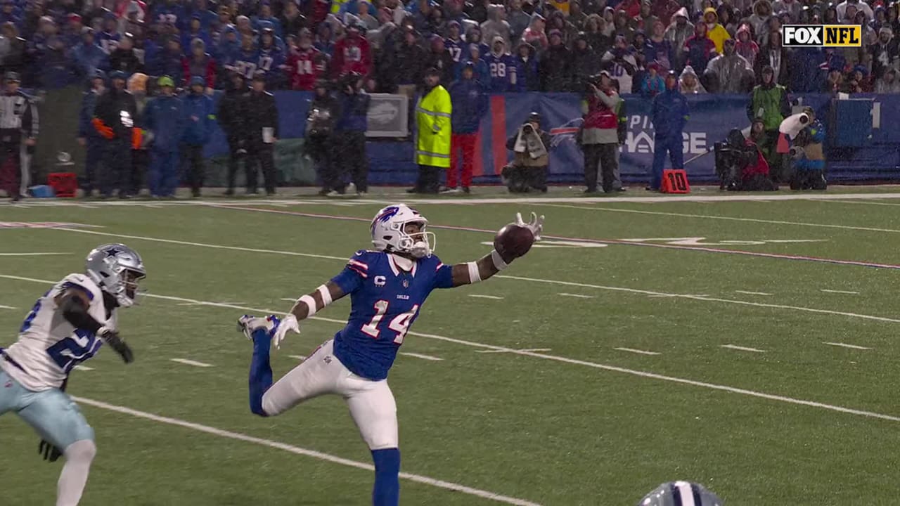 Buffalo Bills wide receiver Stefon Diggs' ONE-HANDED catch caps ...