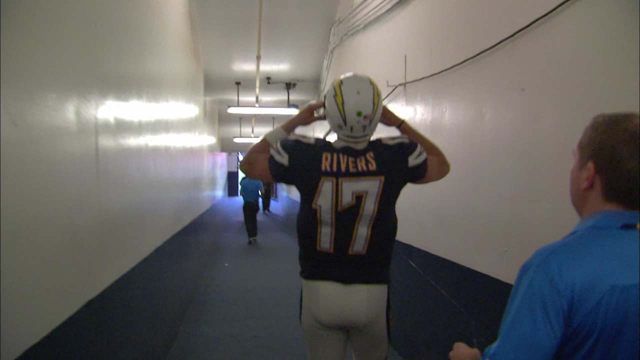 Los Angeles Chargers safety Derwin James Jr, former NFL linebacker ...