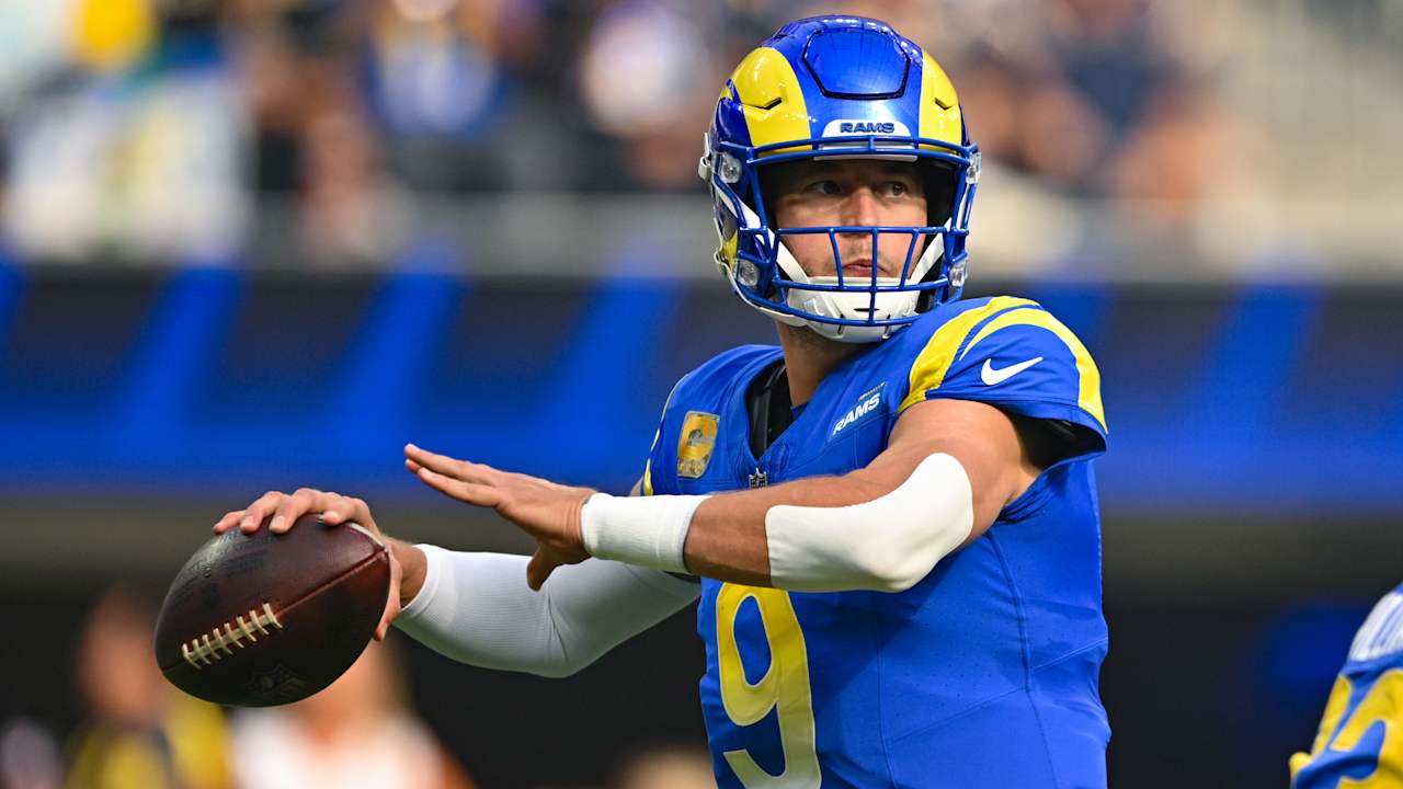 NFL QB rankings, Week 10: Who jumped 8 spots to reach No. 1?