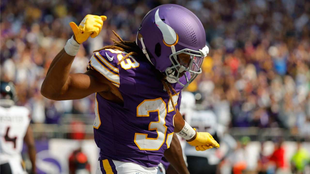 Aaron Jones on Vikings' 3-0 start: 'I've been a part of some good teams, but this is a special team'