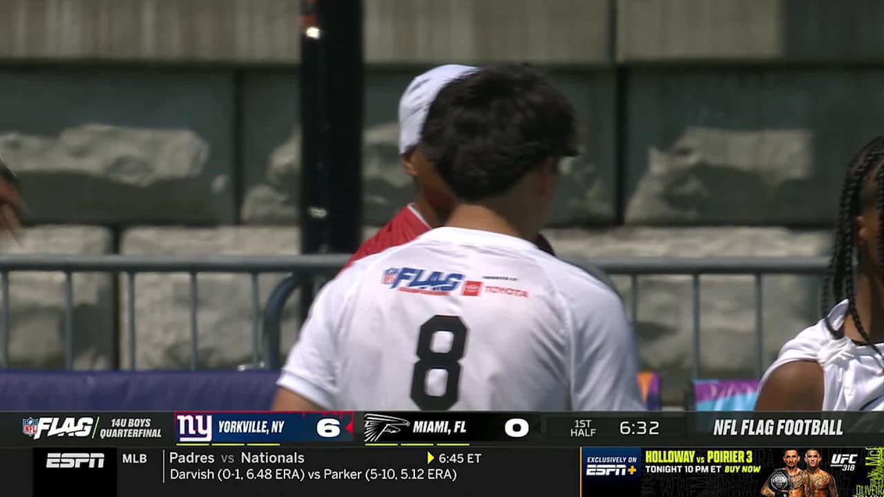Alex Kramer flips it to Adam Hermosura for short TD